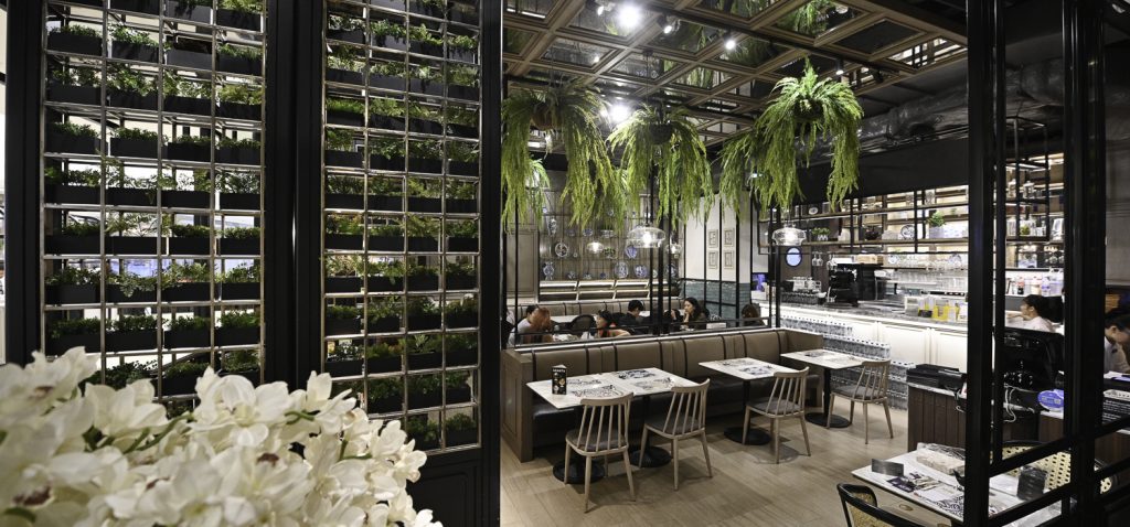 CENTRAL EMBASSY | Kub Kao’ Kub Pla